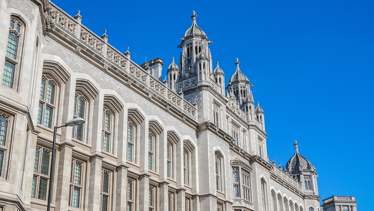 DGX-2 : AI Servers for Solving Complex AI Challenges | NVIDIA