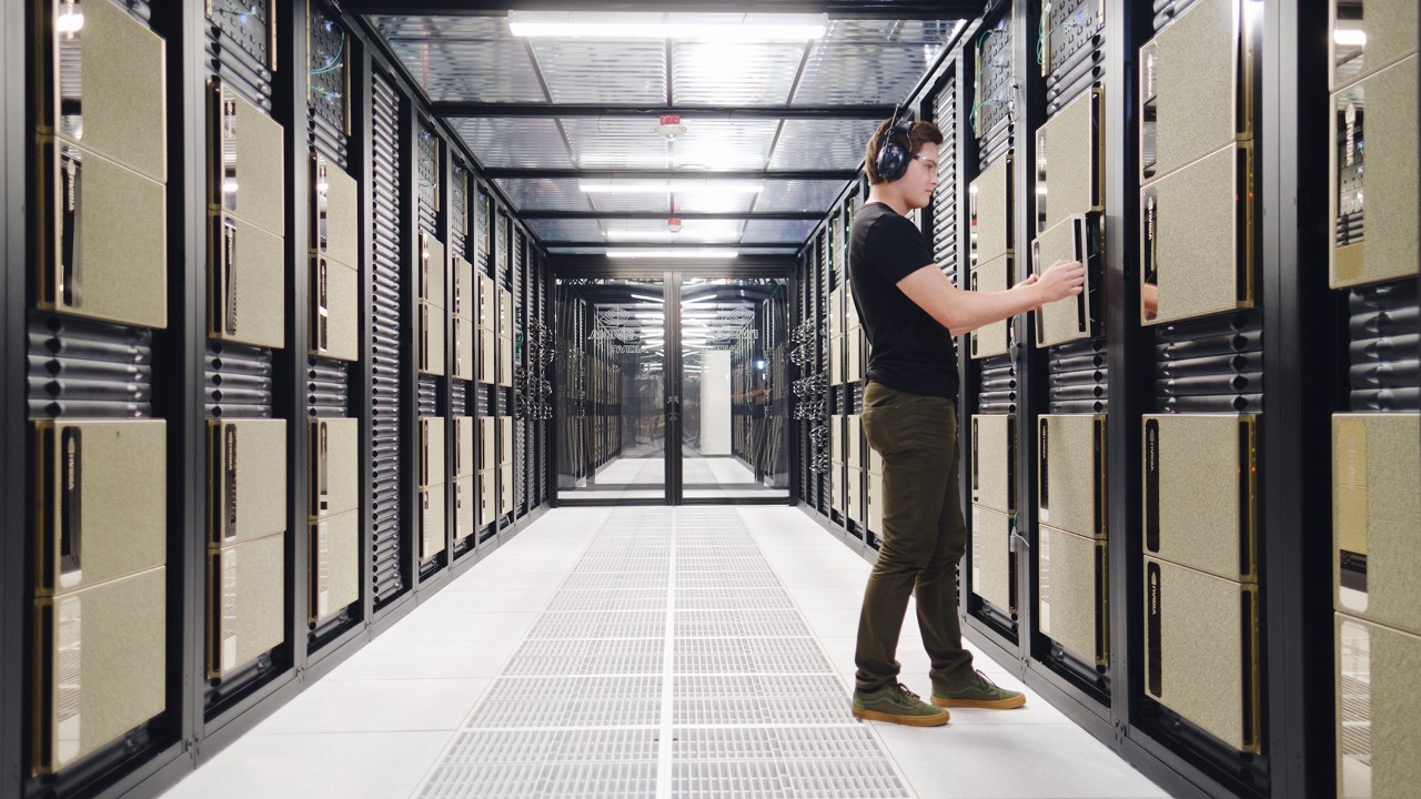 Powering Robotics Solutions Using AI | NVIDIA